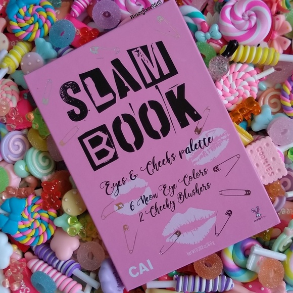 Makeup | Mini Slam Book Pallete | Poshmark